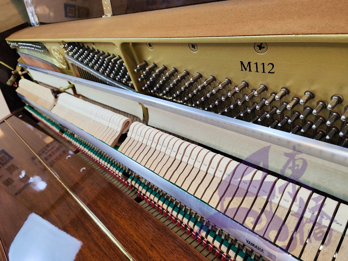 YAMAHA M112 光面啡色 - 產品目錄 - 東橋鋼琴
